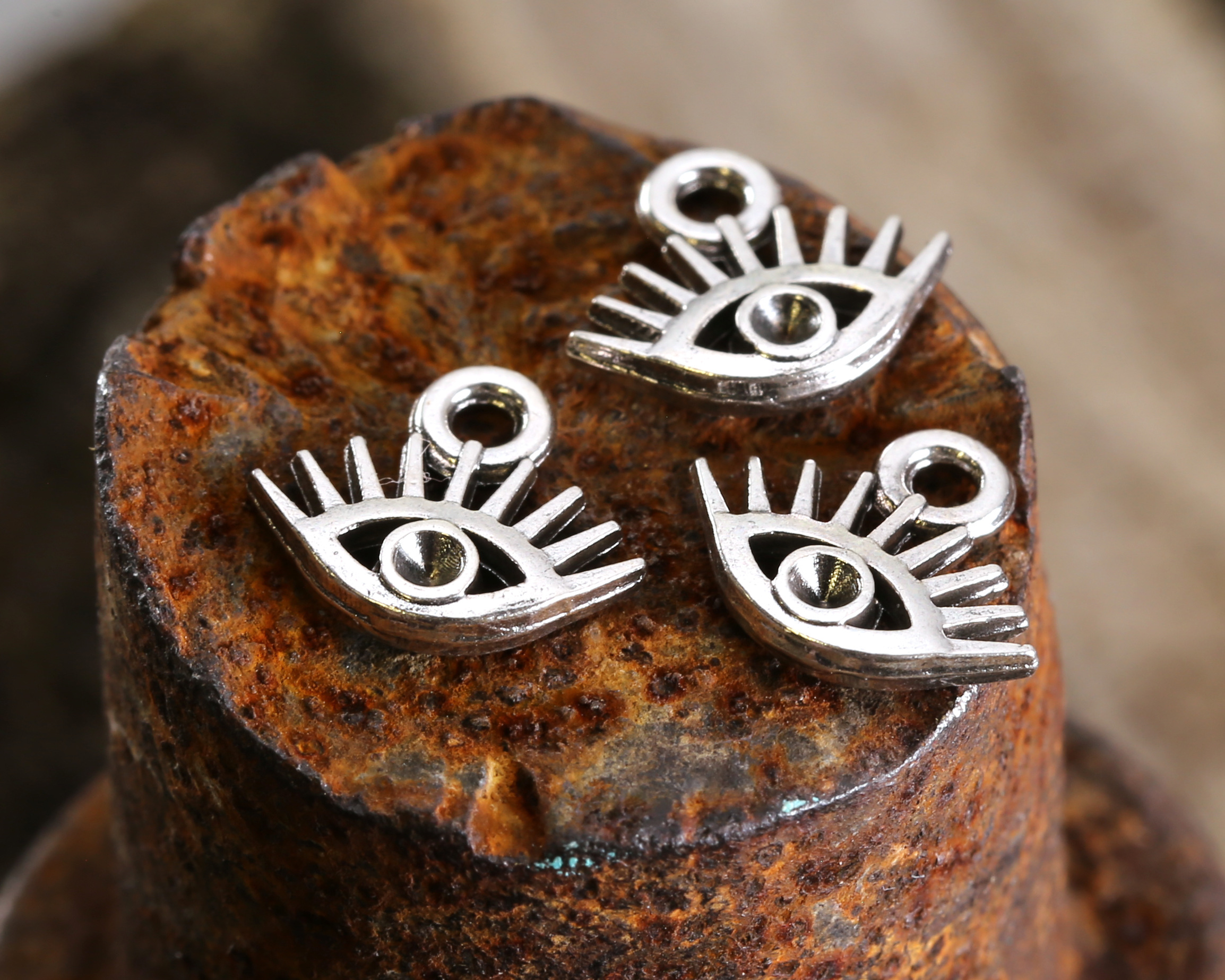 Antique Silver (plated) Evil Eye Charm 8x11mm