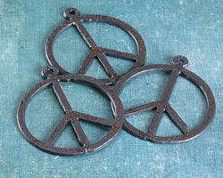 Universal Ironworks Rusted Iron Peace Symbol Focal 59x50mm