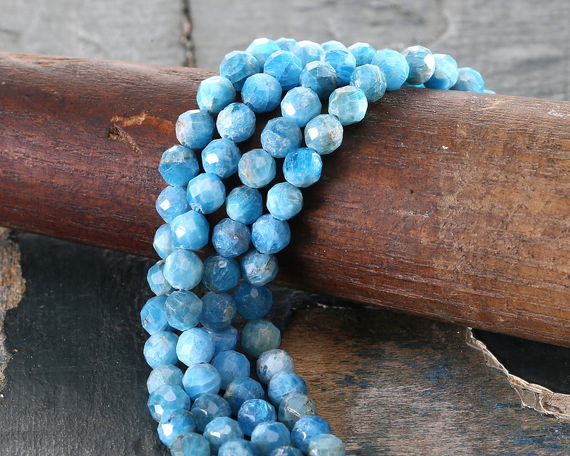 Pacific Blue Apatite (light) Faceted Round 4mm