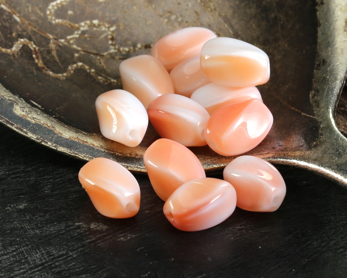 Czech Glass Peaches & Cream Twisted Rice 10x6mm - Lima Beads