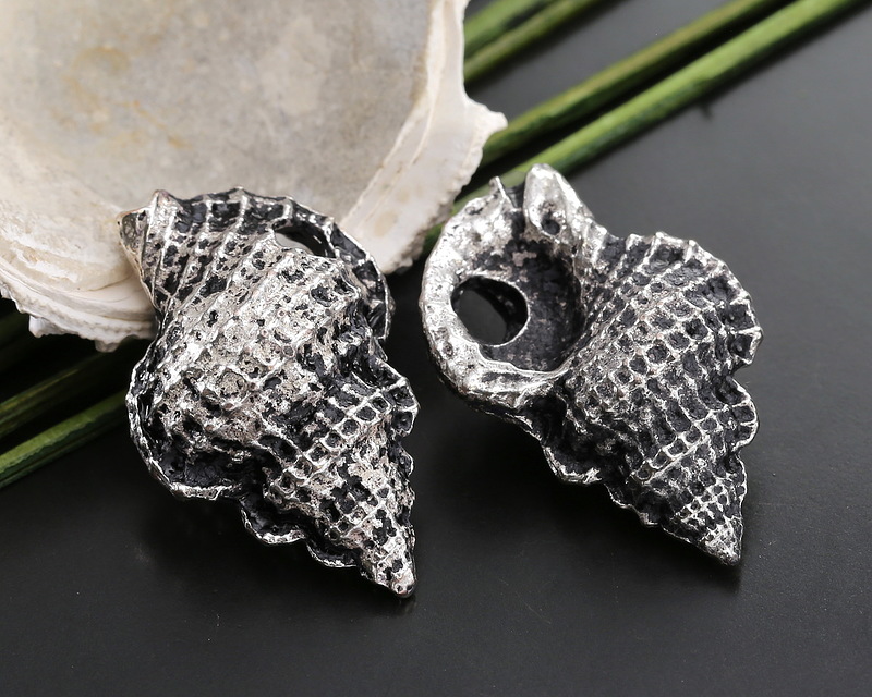 Mykonos Antique Silver (plated) Drill Shell 18.5x30mm