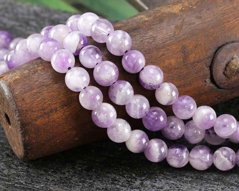 Dogtooth Amethyst (A-light) Round 6mm