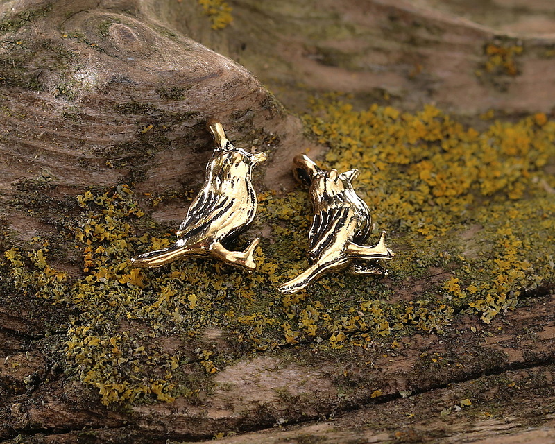 Antique Gold (plated) Little Bird Charm 13mm