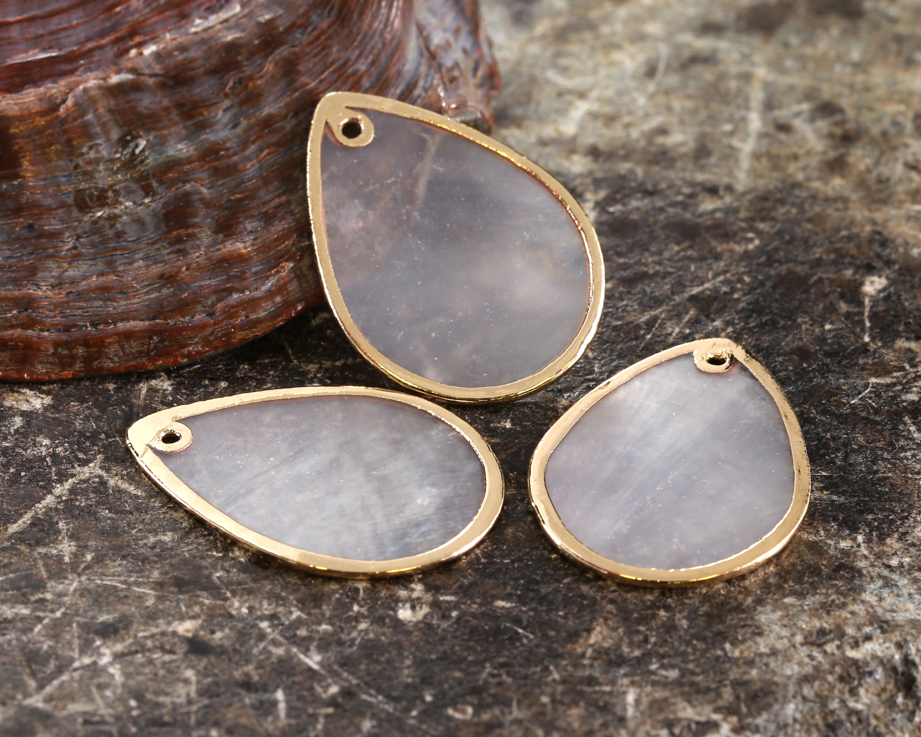 Capiz Shell Teardrop w/ Gold Finish Focal 18x25mm