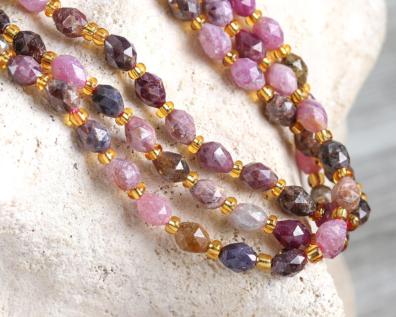 Ruby Microfaceted Rice 6x4mm