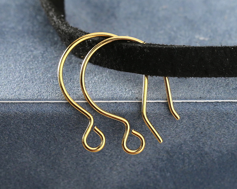 Gold (plated) Large Round Earwire 18x21mm