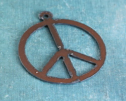 Universal Ironworks Rusted Iron Peace Symbol Focal 59x50mm