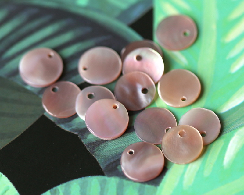 Pink Shell Coin Focal 10mm