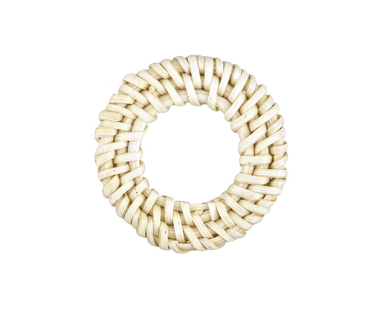 White Rattan-Style Woven Ring Focal 40-46mm